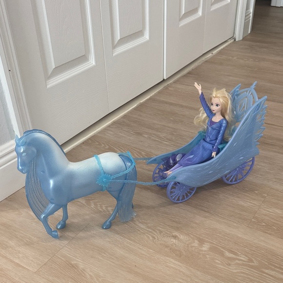 Frozen | Toys | Elsa Horse Carriage With Doll | Poshmark